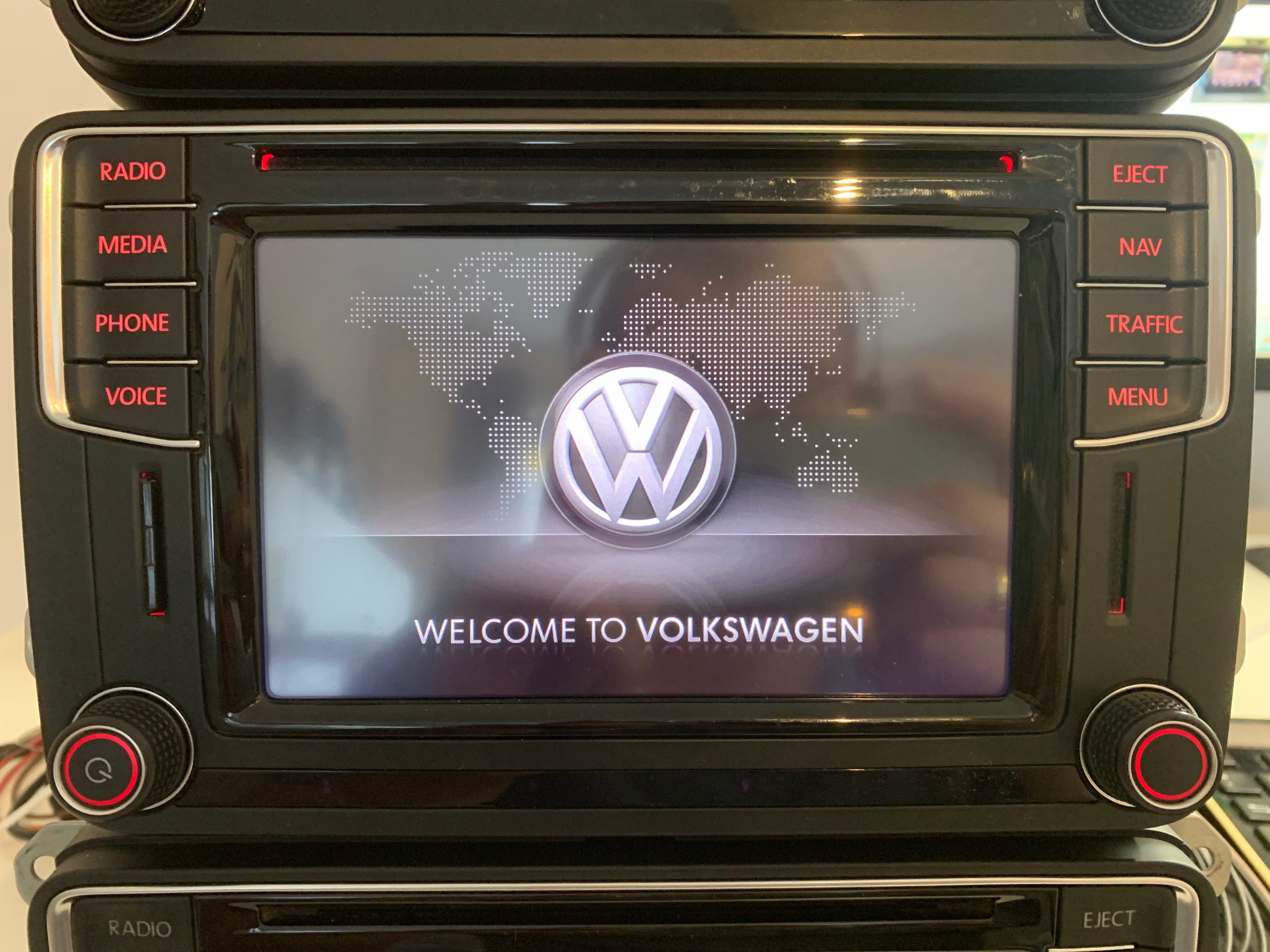 5C0035680B VW Volkswagen Discover Media Navigationssystem CarPlay Andr ...